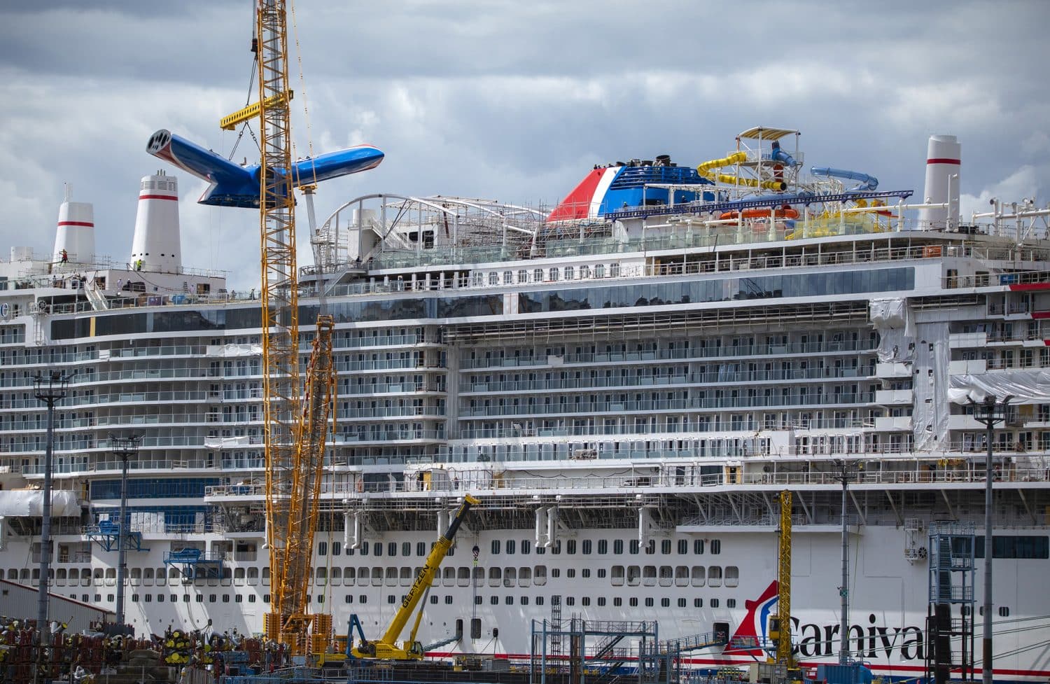 Carnival Jubilee Receives the Cruise Line’s Iconic Funnel - Top Cruise ...